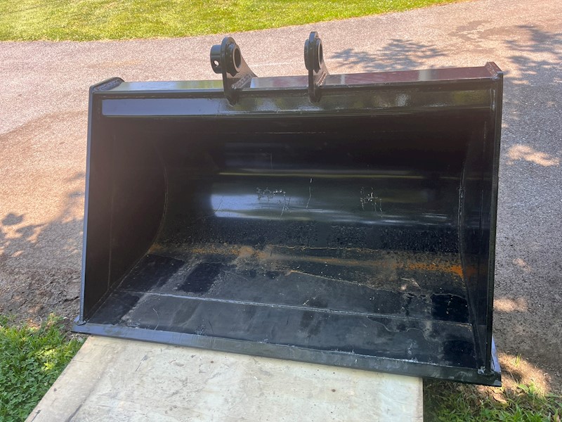 2024 Caterpillar 48" Excavator Grading Bucket for sale $1,900 ...