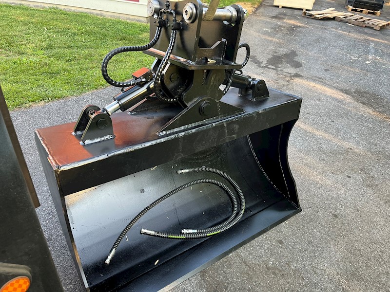 2024 Caterpillar 60" Hyd. Side tilt Bucket for sale $3,900 | Machinery ...