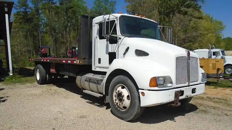 2007 Kenworth T360 Flatbed Truck for sale $26,500 | Machinery ...