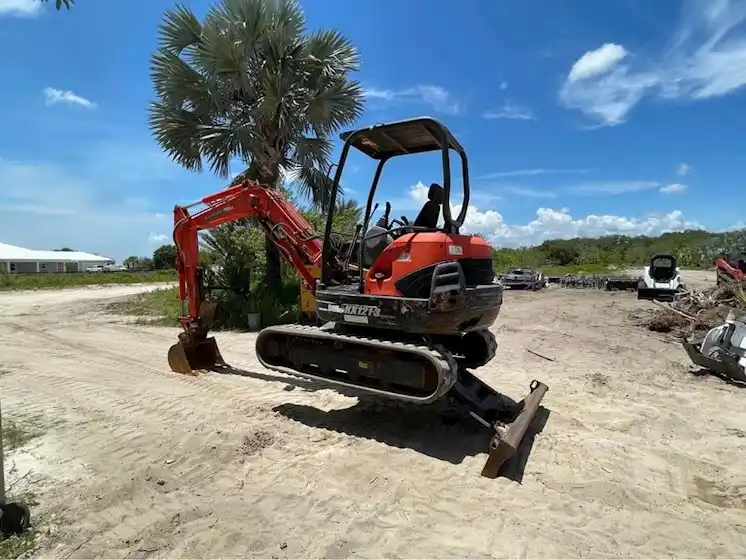 2012 Kubota KX121-3 for sale $35,000 | Machinery Marketplace | 9587F200