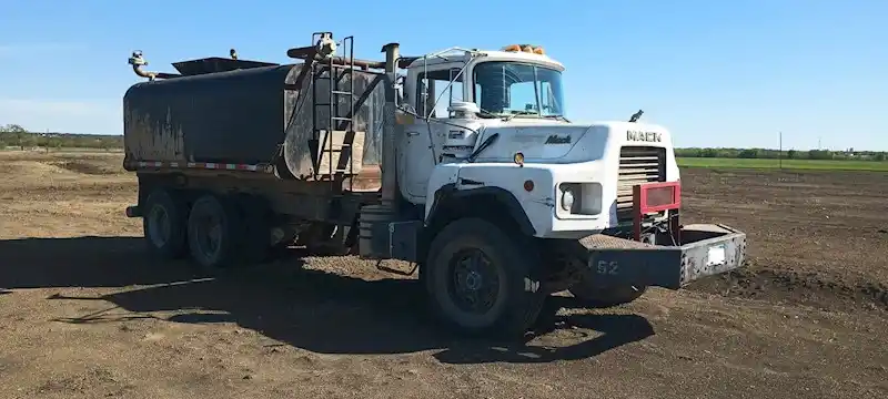 1993 Mack DM690S for sale $16,000 | Machinery Marketplace | F4DEABE6