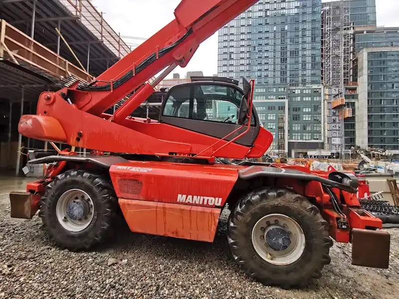 2013 Manitou Manitou MRT 2540+ Privilege Series Telehandler Forklift ...